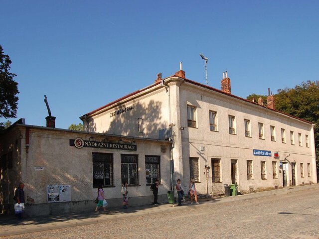 Foto: Zastávka u Brna (železniční stanice) Foto: Zastávka u Brna (železniční stanice)