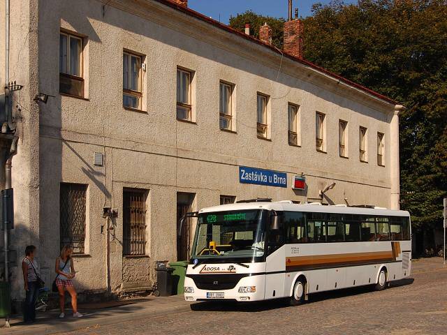 Foto: Zastávka u Brna (železniční stanice) Foto: Zastávka u Brna (železniční stanice)